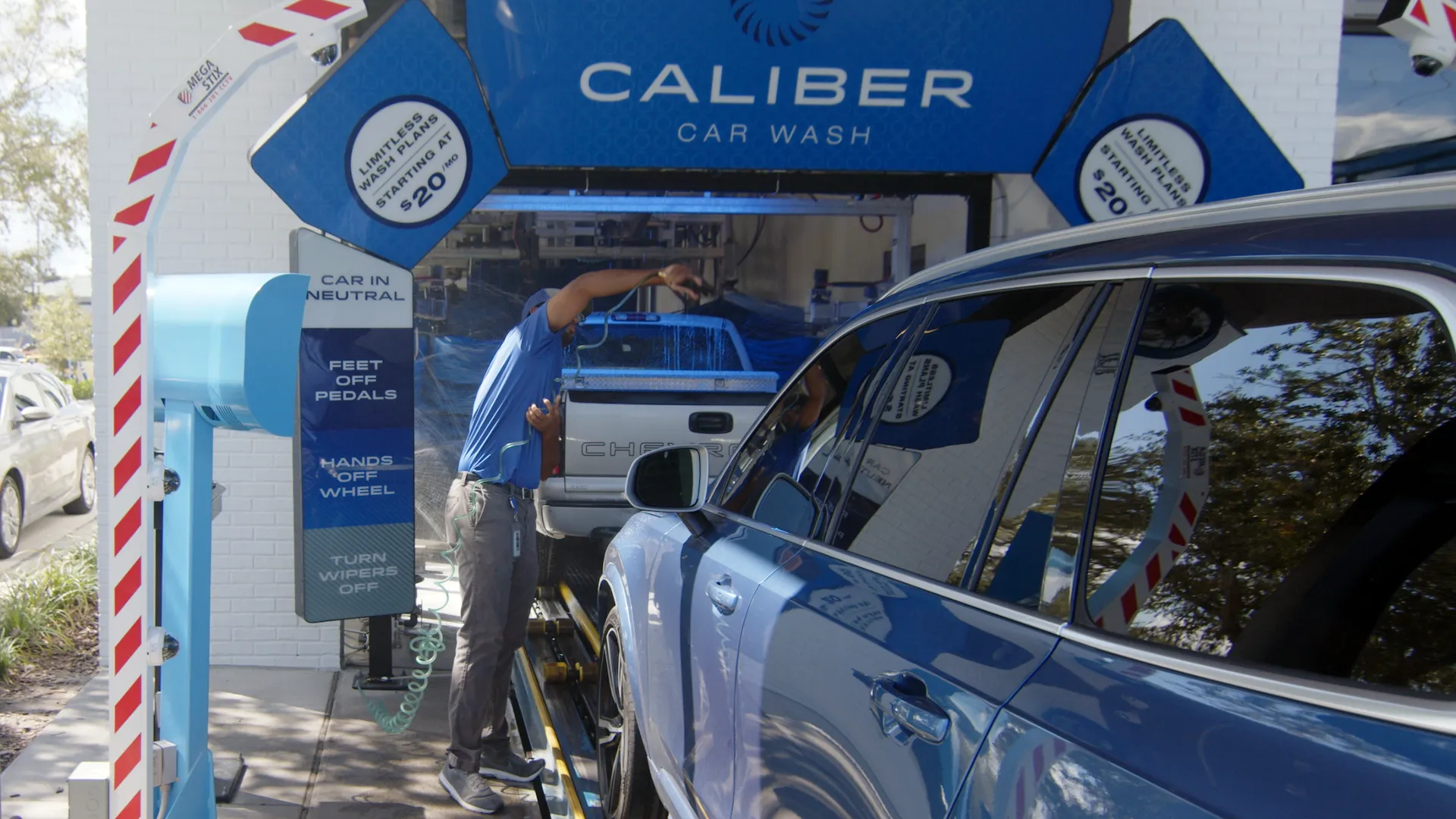 Holiday BOGO 2025 | Caliber Car Wash